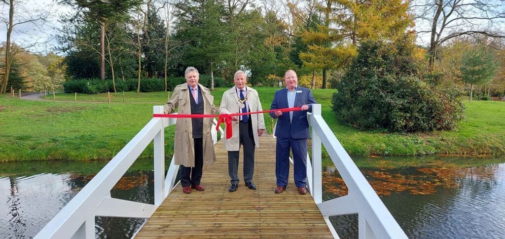 The Woollett Bridge Officially Opened - Painshill